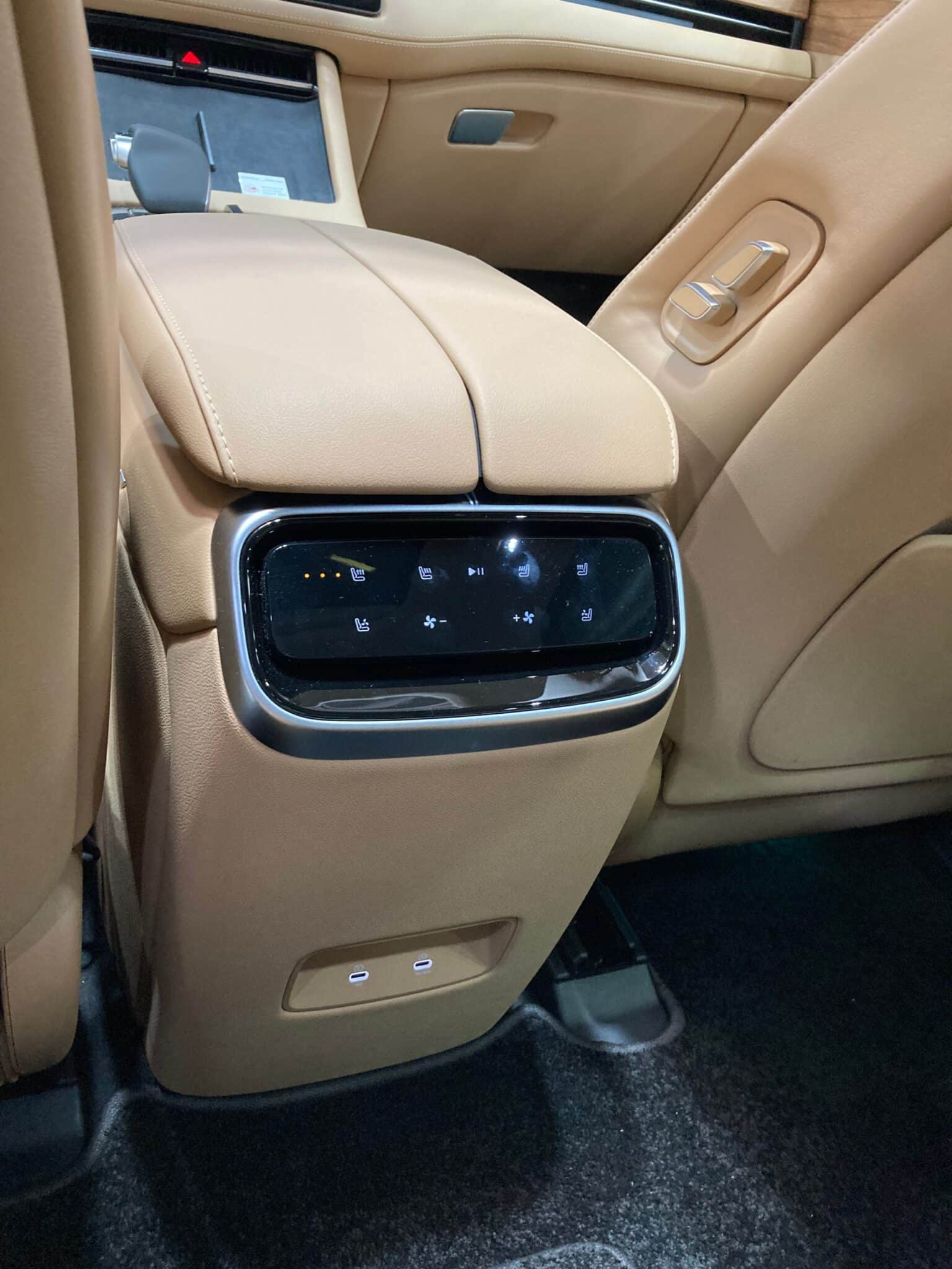 IAA Munich 2023 - Seres 7, un SUV 7 places à prolongateur d'autonomie