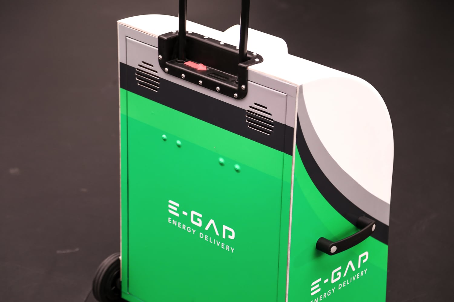 E-Gap Fast : notre découverte de la borne de recharge "off-grid"
