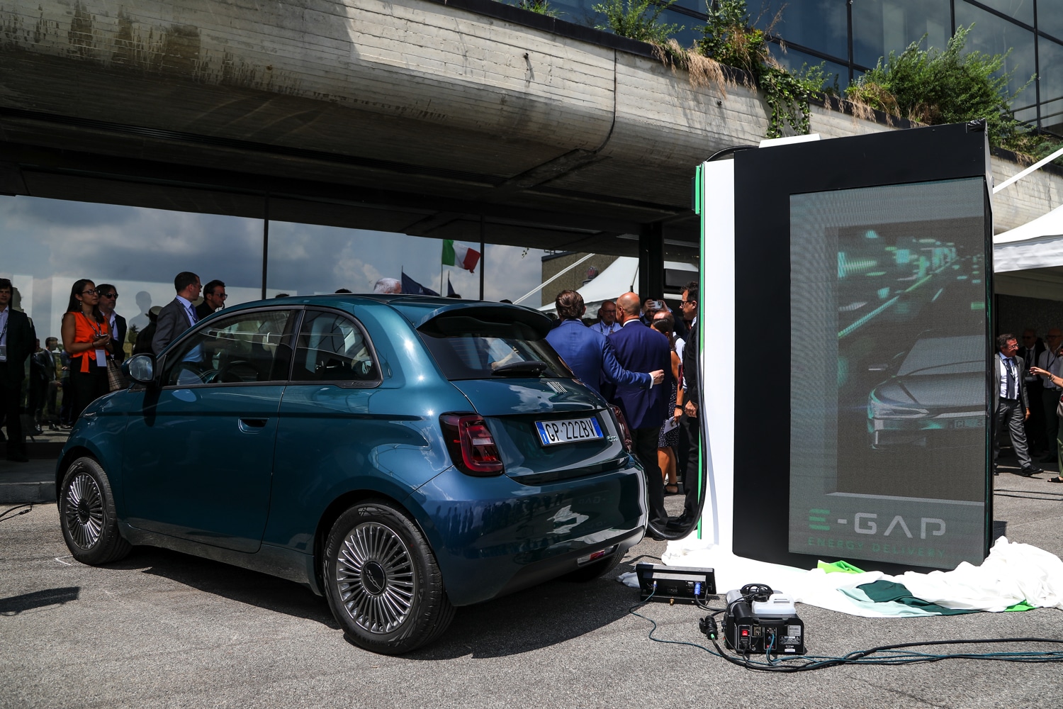 E-Gap Fast : notre découverte de la borne de recharge "off-grid"