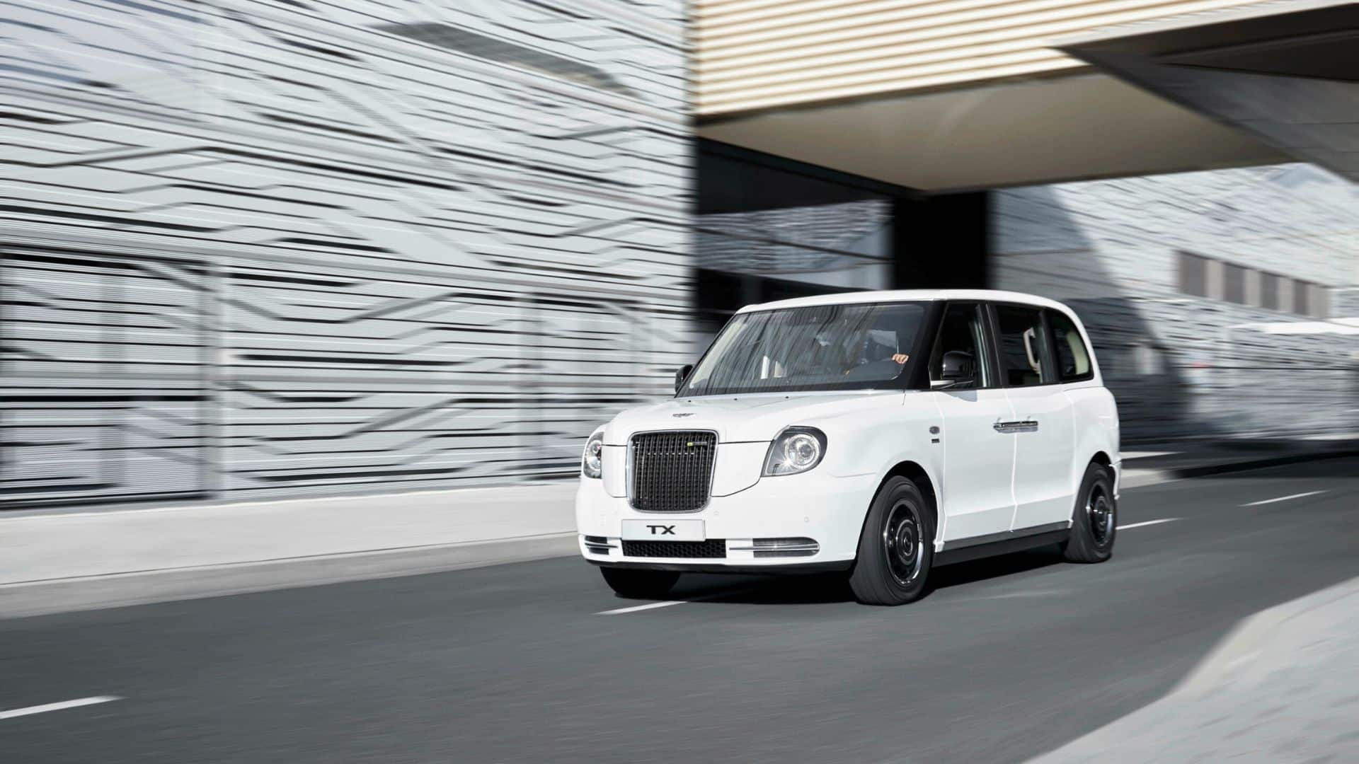 LEVC TX : batterie, autonomie, recharge, performances, prix