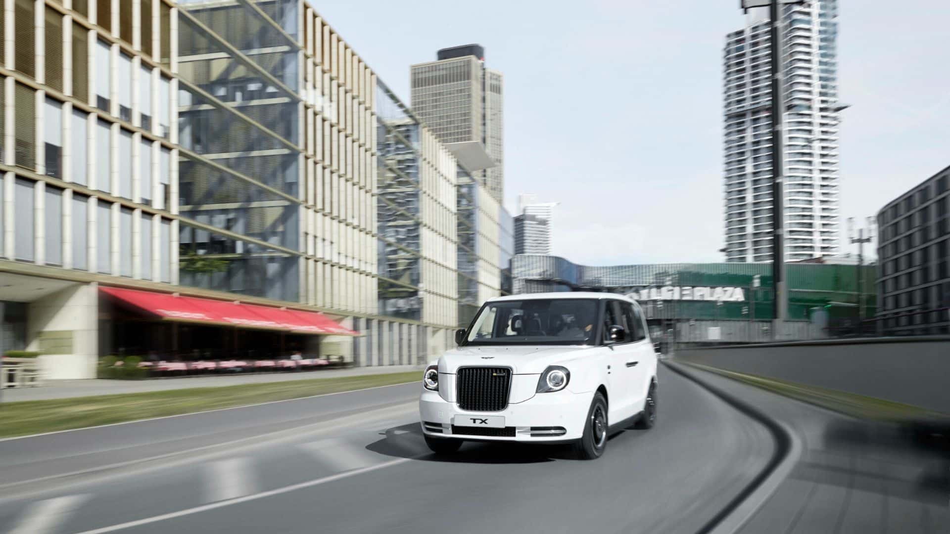 LEVC TX : batterie, autonomie, recharge, performances, prix