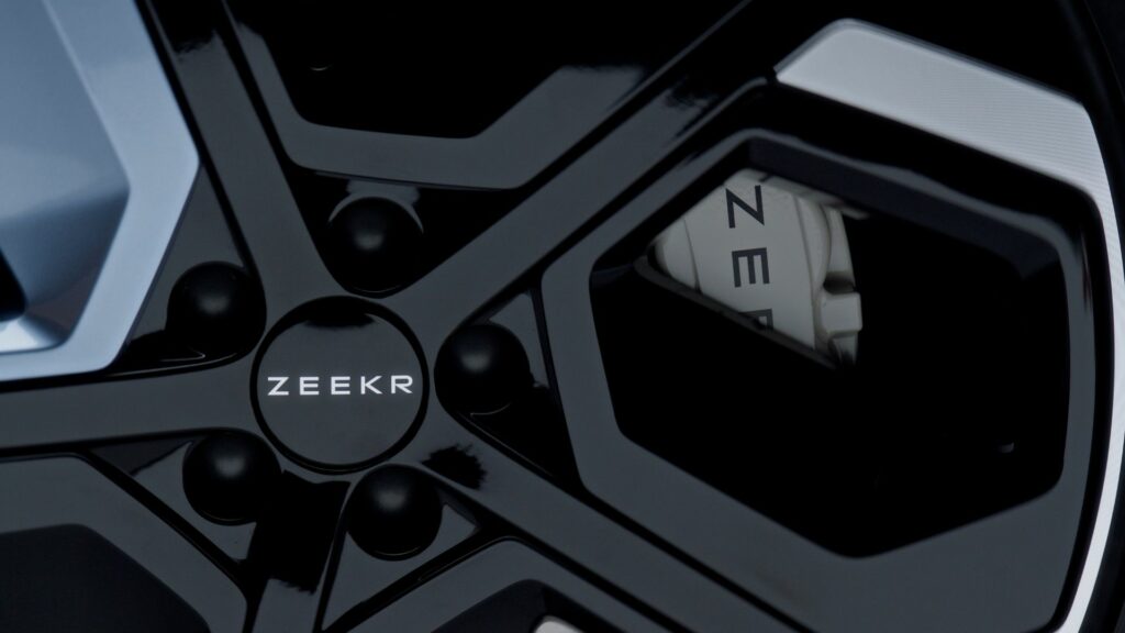 Zeekr 001 : batterie, autonomie, recharge, performances, prix