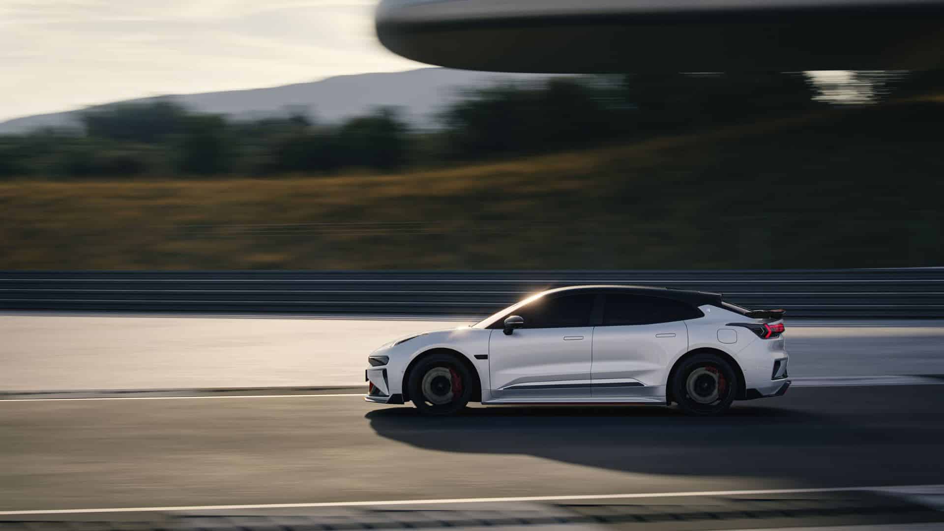 Zeekr 001 : batterie, autonomie, recharge, performances, prix