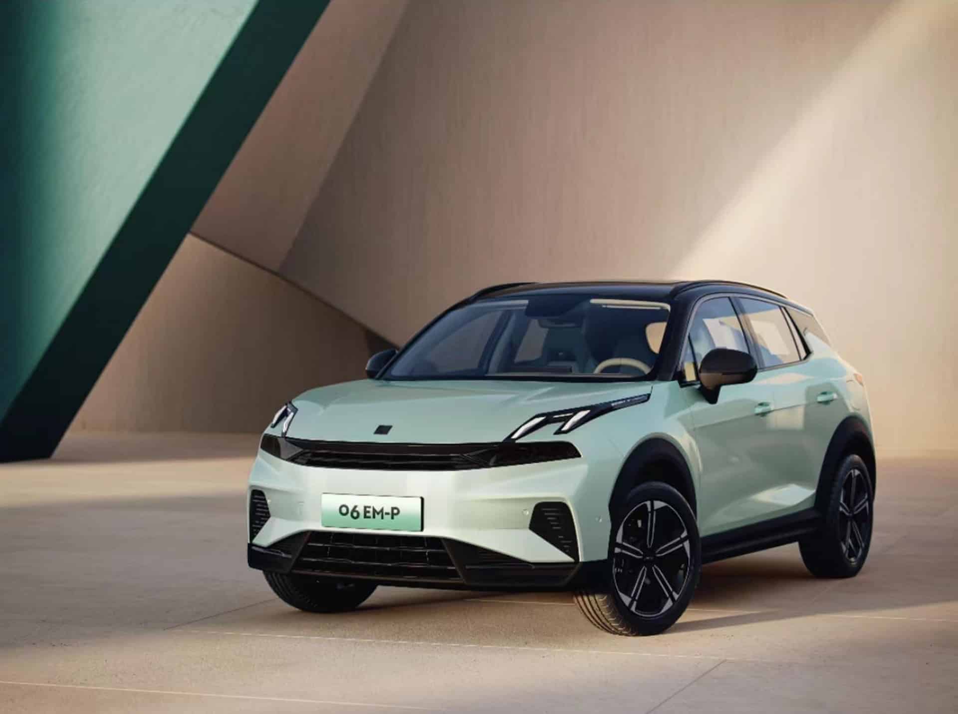 Lynk&Co renouvelle son petit SUV hybride, le 06 EM-P