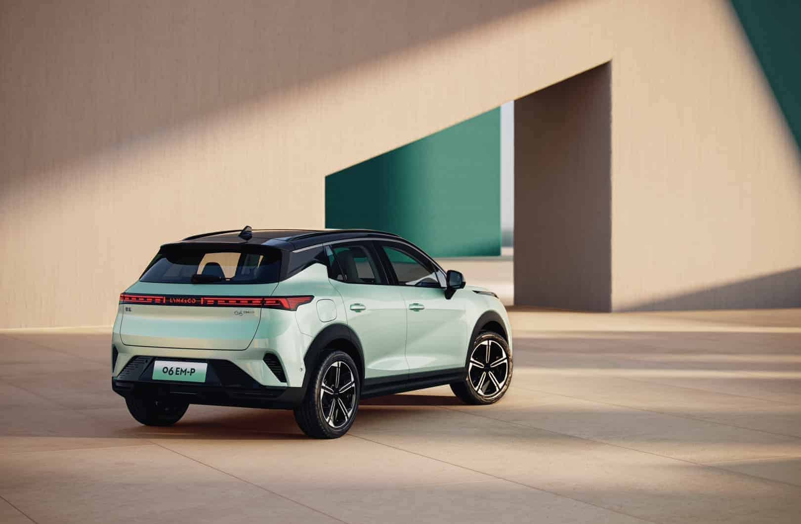 Lynk&Co renouvelle son petit SUV hybride, le 06 EM-P