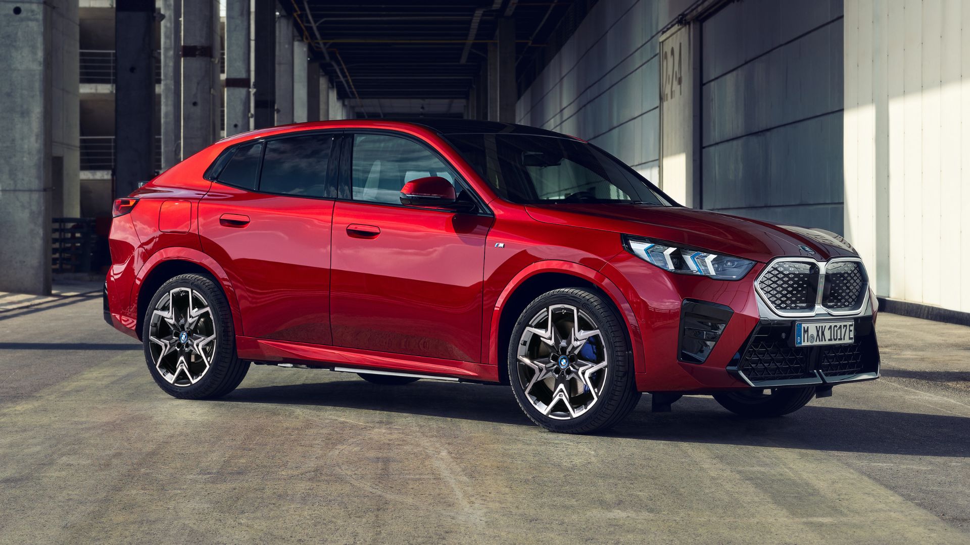 BMW iX2 : batterie, autonomie, recharge, performances