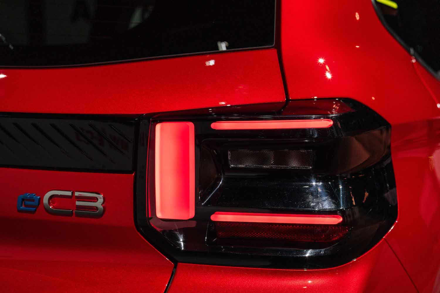 Présentation vidéo - Nouvelle C3 électrique : belle autonomie et petit ...