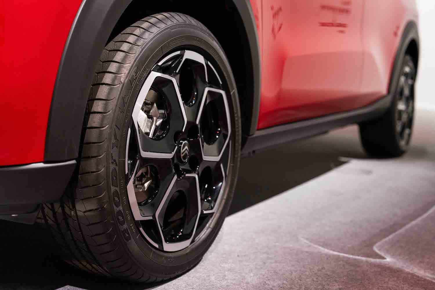 Présentation vidéo - Nouvelle C3 électrique : belle autonomie et petit ...