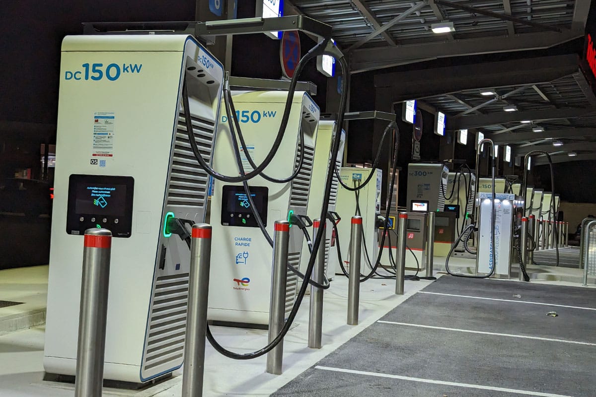 Comparatif : quelles sont les meilleures bornes de recharge rapide