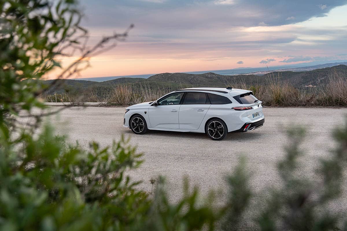 Essai – Peugeot e-308 SW : un break électrique presque seul au monde