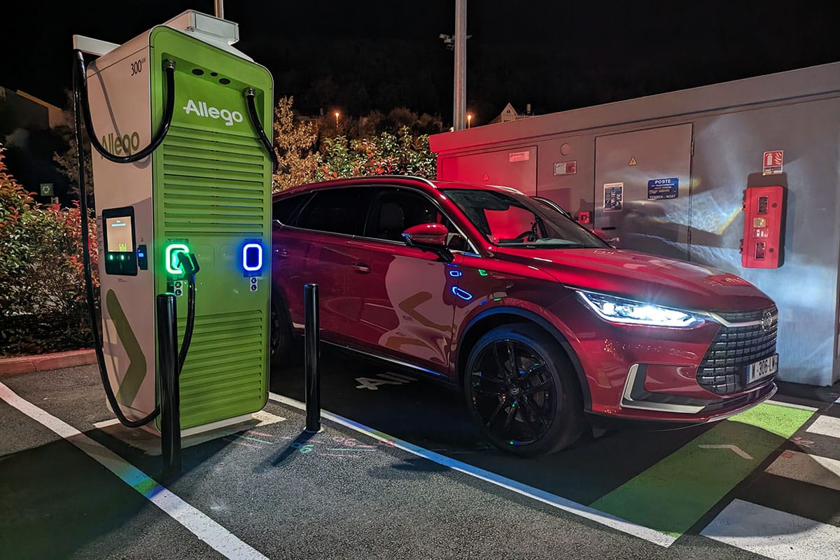 Bornes de recharge : comment Alpitronic a gagné le marché de la ...