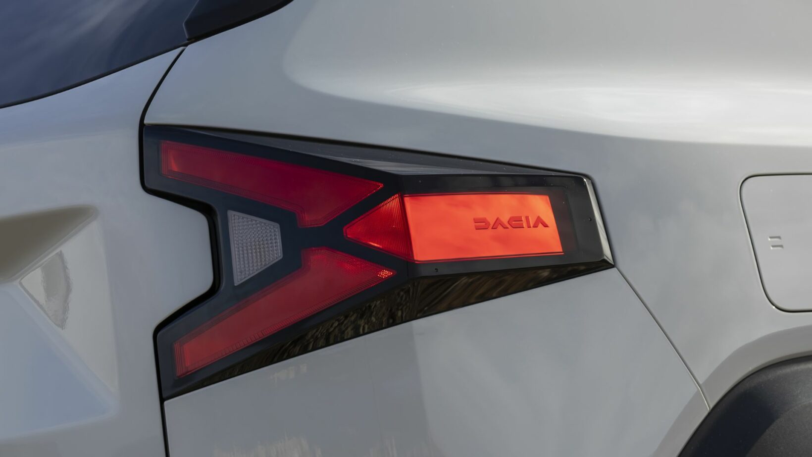 Dacia Duster hybride : batterie, autonomie, recharge, performances