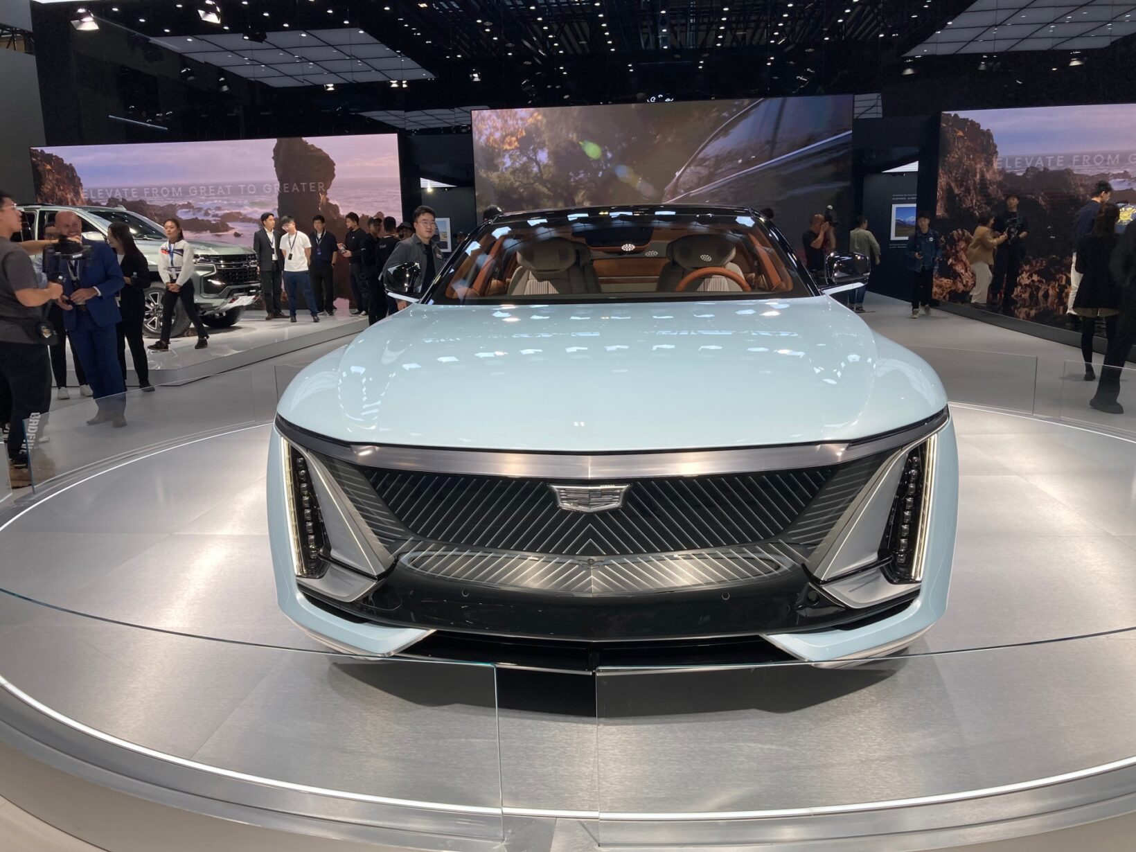 Cadillac lance la production de la Celestiq, son vaisseau amiral électrique