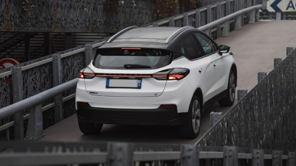 Geely Geometry C : batterie, autonomie, recharge, performances