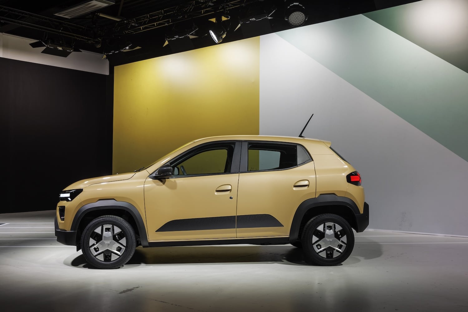 Vidéo - Dacia Spring 2024 : voici tout ce qui change avec un très gros ...