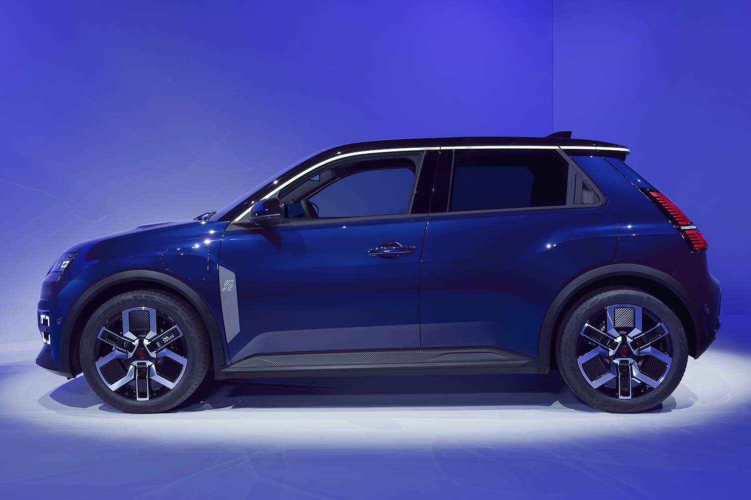 Vidéo - Renault 5 électrique : la présentation complète pour tout savoir, nos impressions à bord