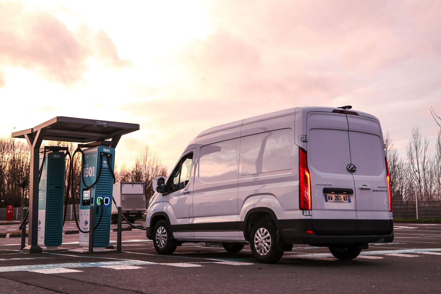 Maxus eDeliver9 : ESSAI complet de l'utilitaire électrique suréquipé