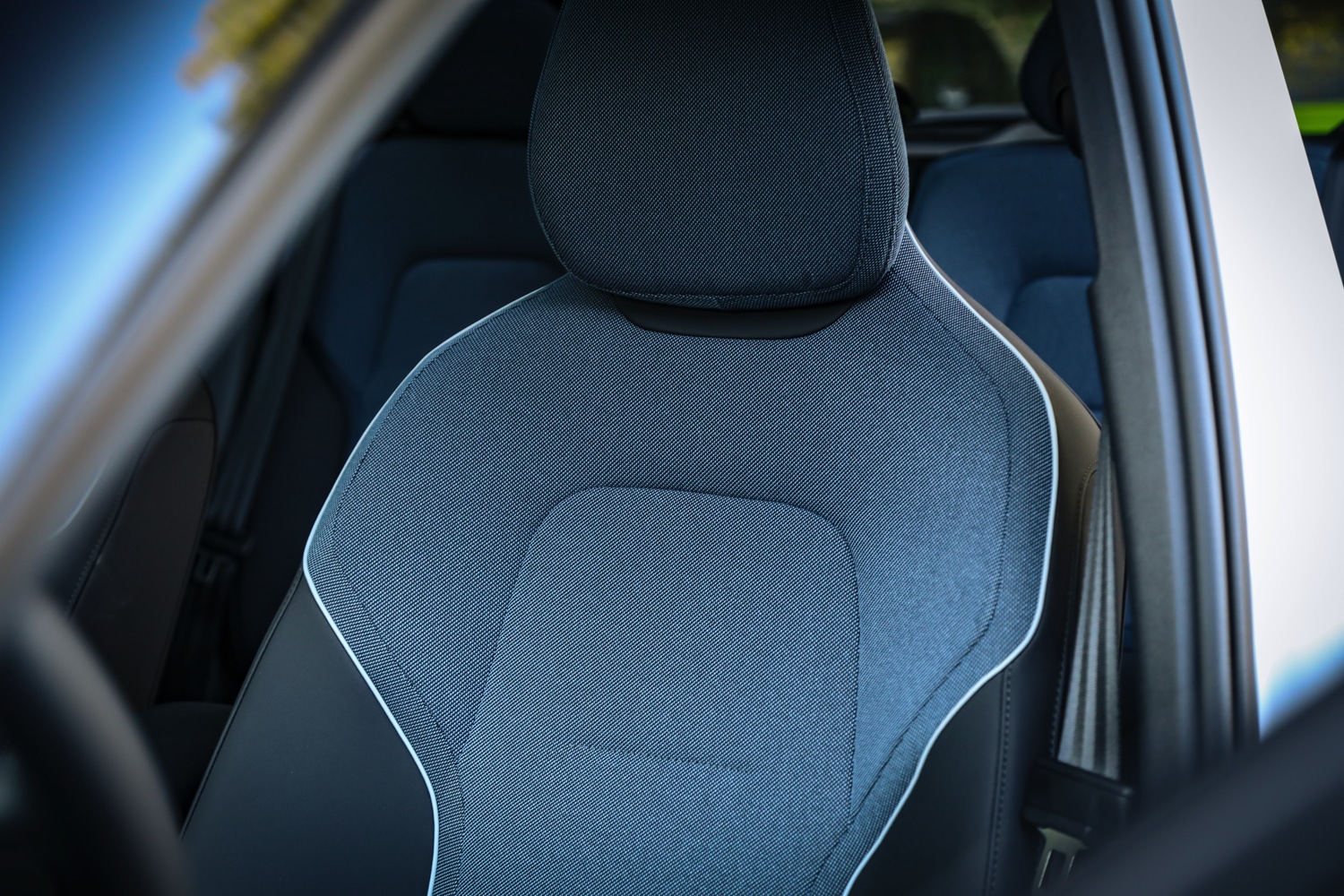 Volvo EX30 Twin Performance : ESSAI du plus petit SUV suédois