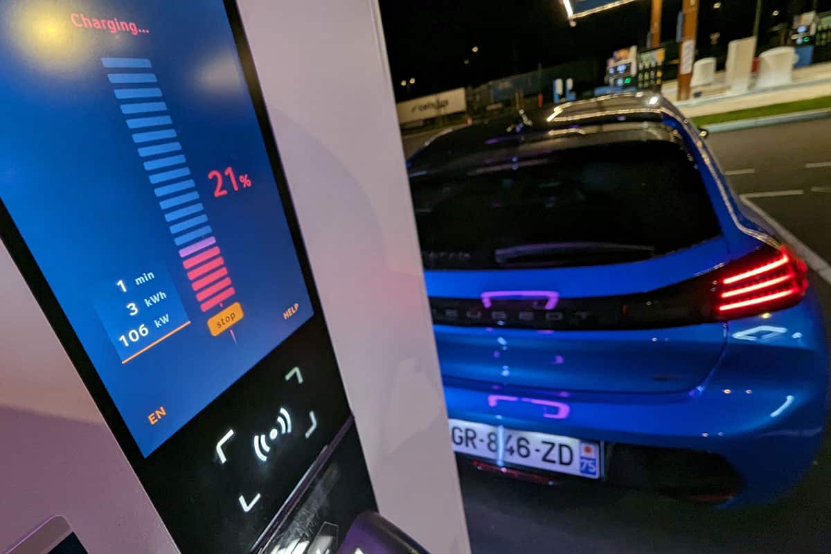 Peugeot e-208 d'occasion : voici tout ce qu'il faut savoir avant d'acheter