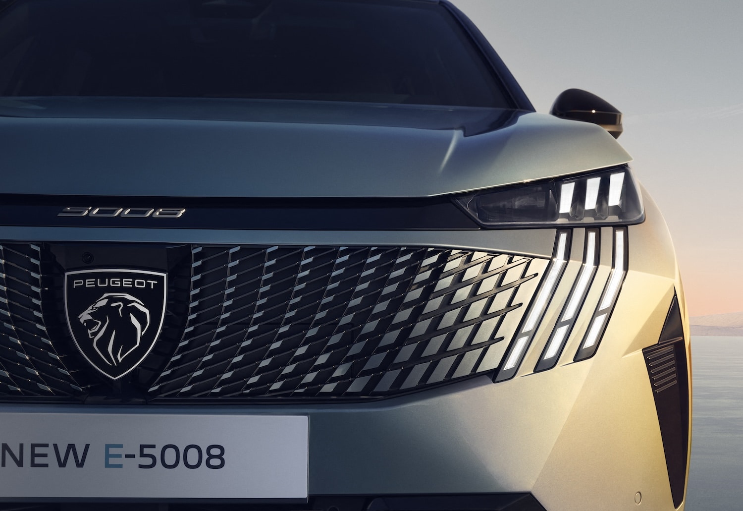 Peugeot e-5008 : voici le grand SUV électrique 7 places avec 660 km d ...