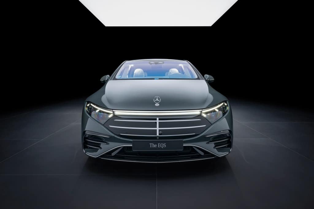 Mercedes EQS restylée : cette berline électrique dépasse les 800 km d ...
