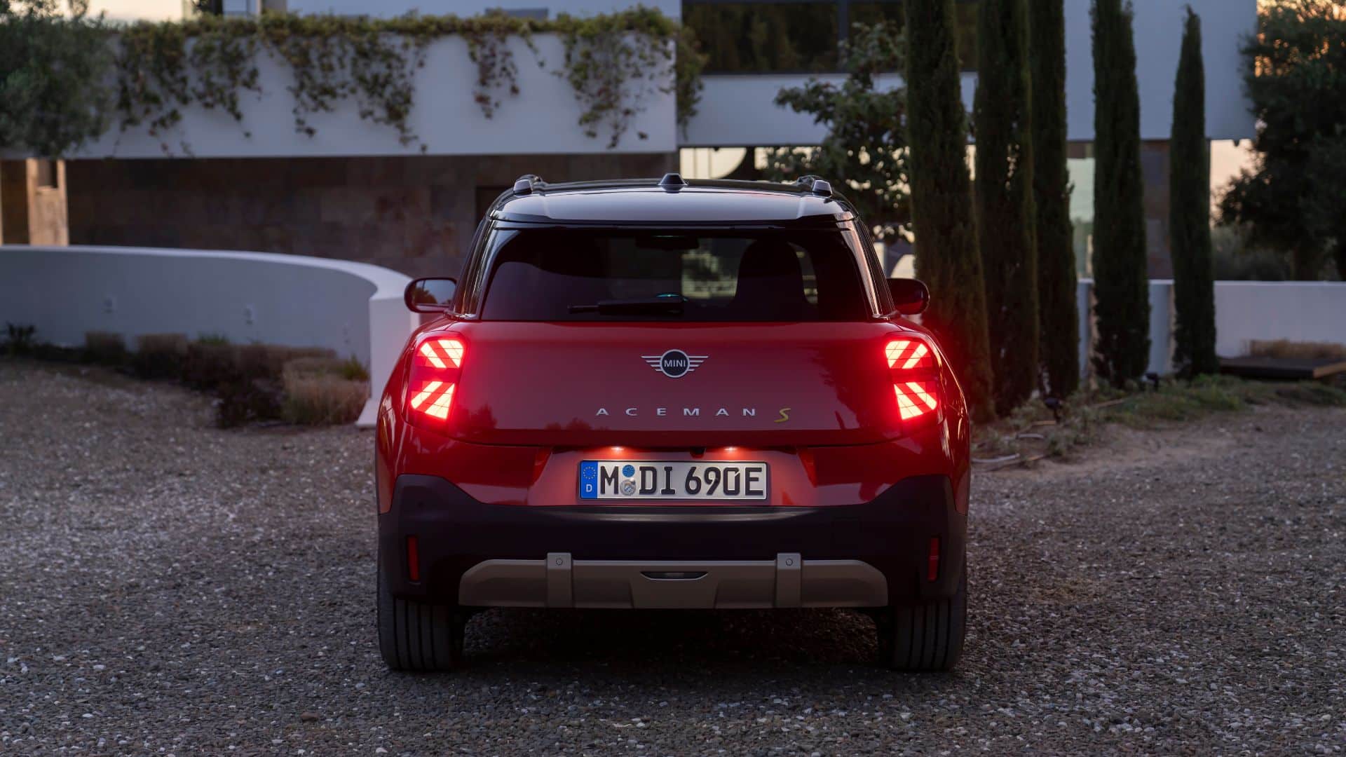 Mini Aceman : batterie, autonomie, recharge, performances, prix