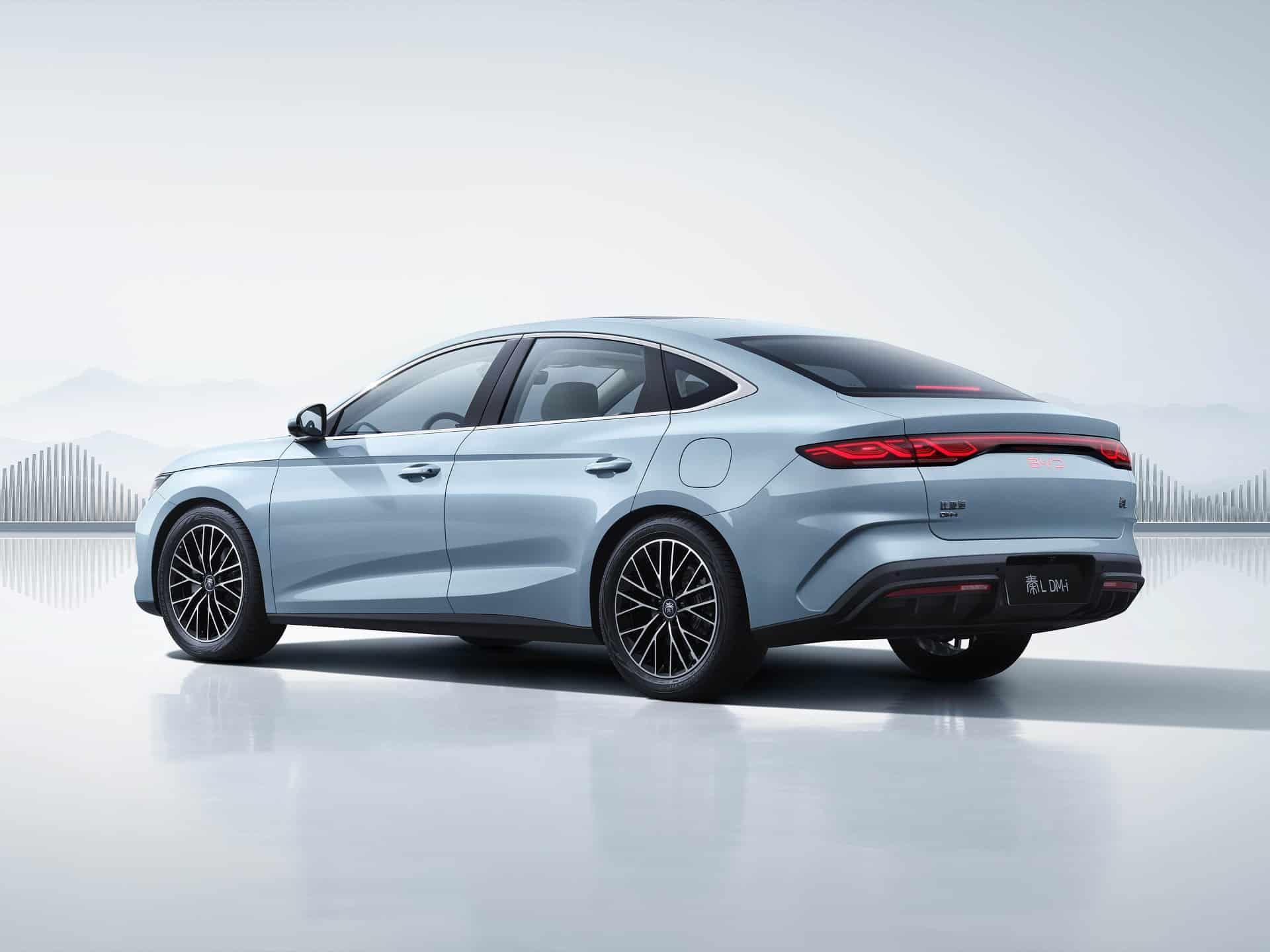 BYD lance une nouvelle génération d'hybride rechargeable avec une ...