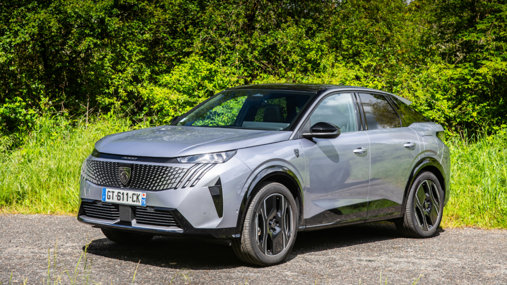 Peugeot e-3008 : 700 km d'autonomie électrique avec le bonus écologique