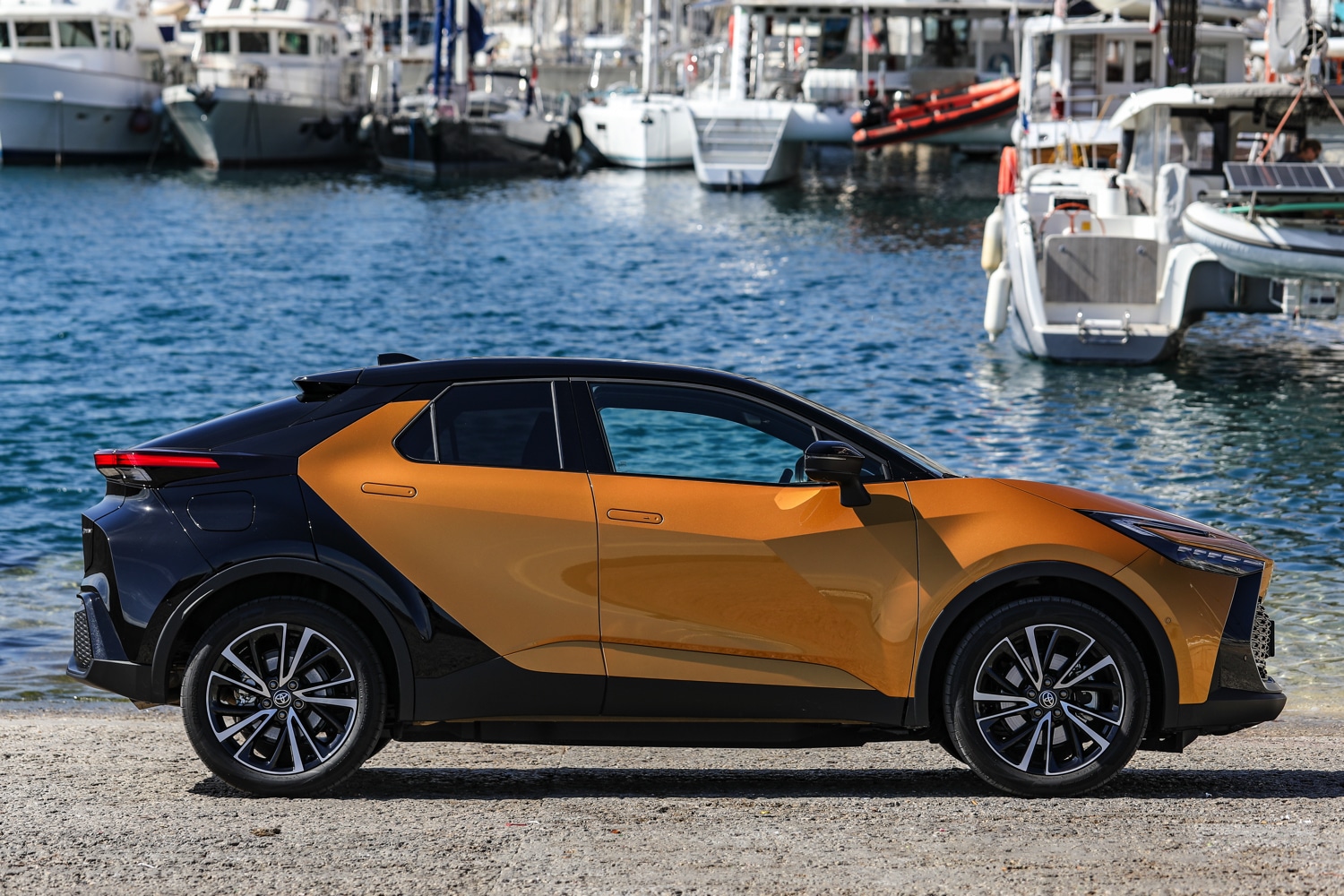 Toyota C-HR PHEV : notre ESSAI du SUV hybride rechargeable