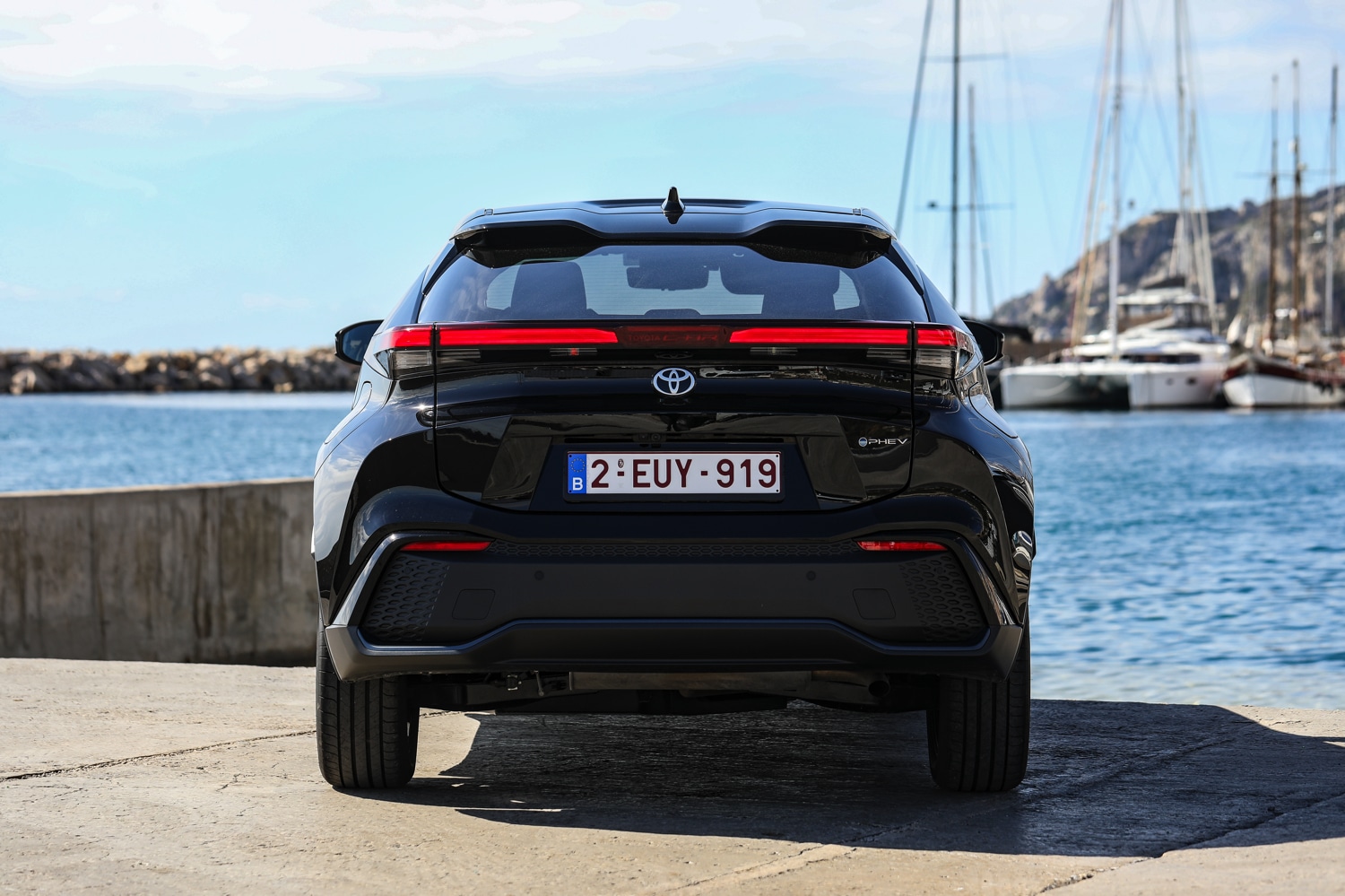 Toyota C-HR PHEV : notre ESSAI du SUV hybride rechargeable