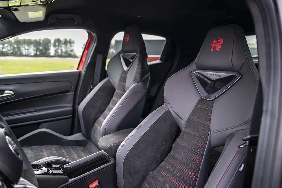 Essai - Alfa Romeo Junior Veloce : un SUV qui cache une vraie petite GTI