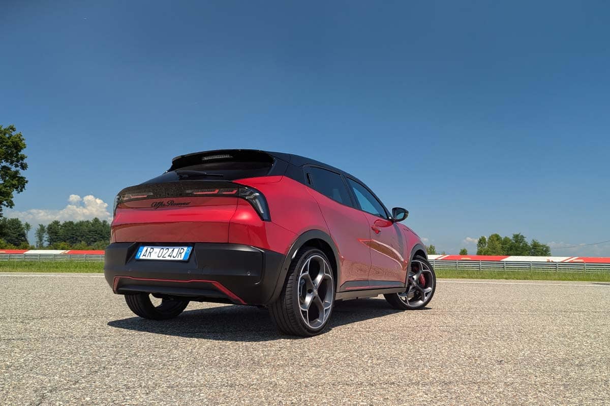 Essai - Alfa Romeo Junior Veloce : un SUV qui cache une vraie petite GTI