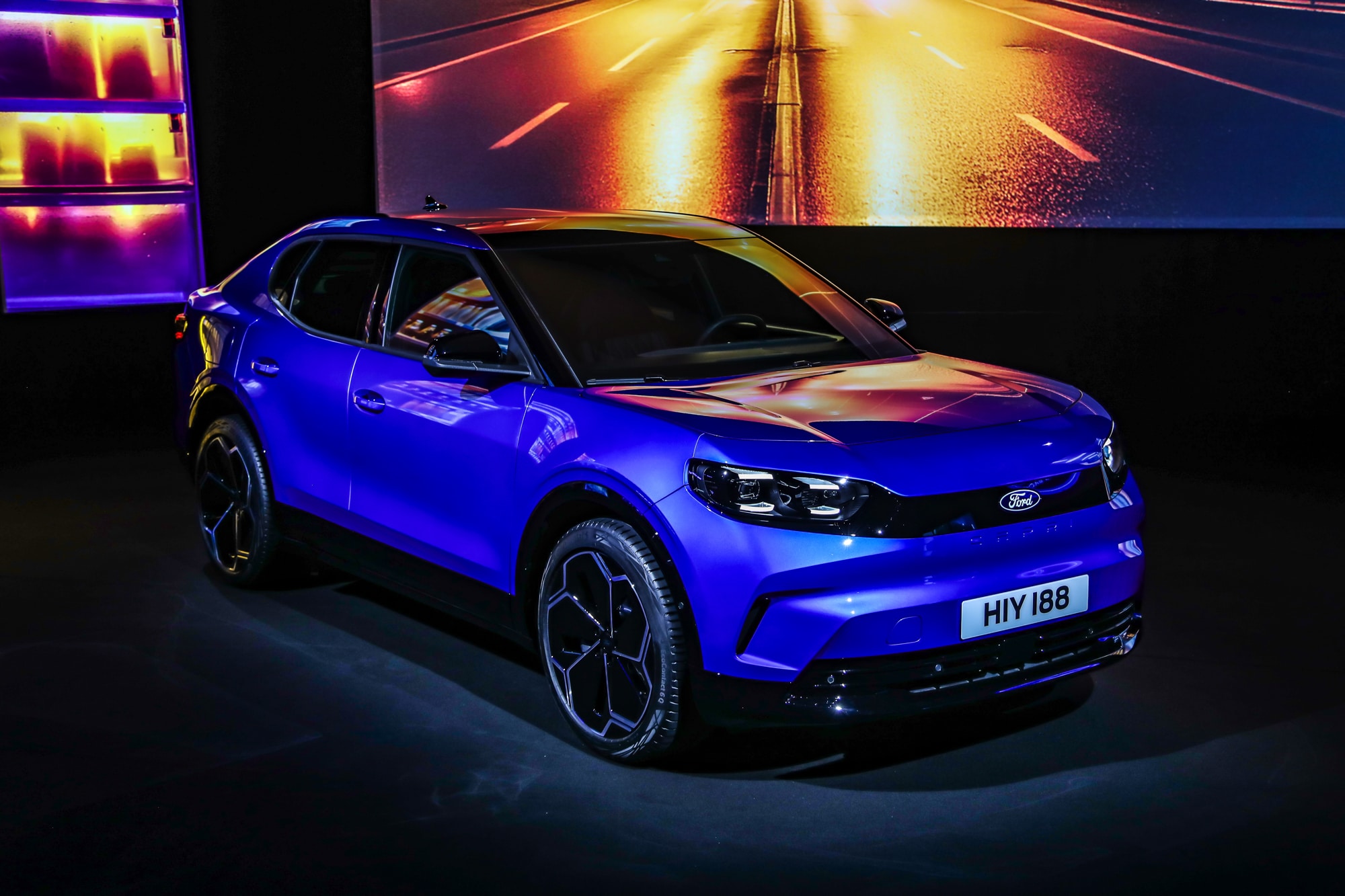 Ford Capri : À BORD du nouveau SUV coupé 100% électrique