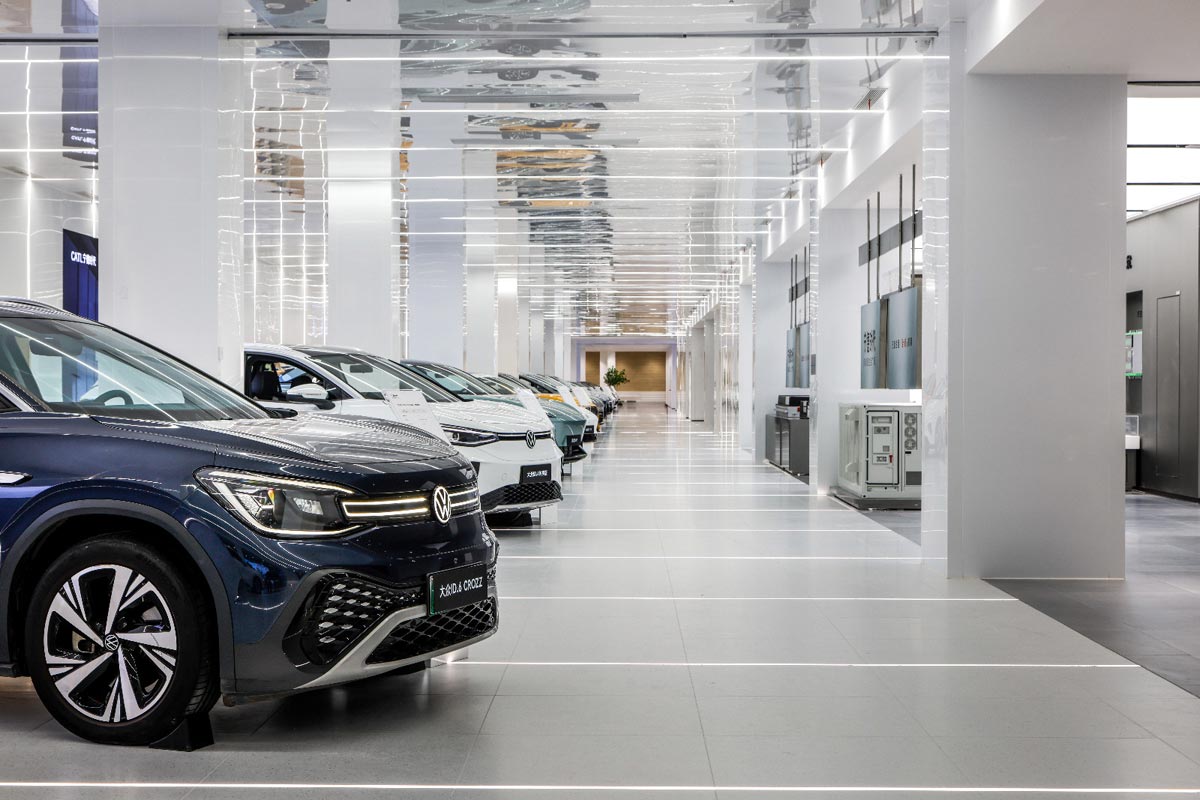 Le fabricant de batteries CATL ouvre un énorme showroom pour exposer ...