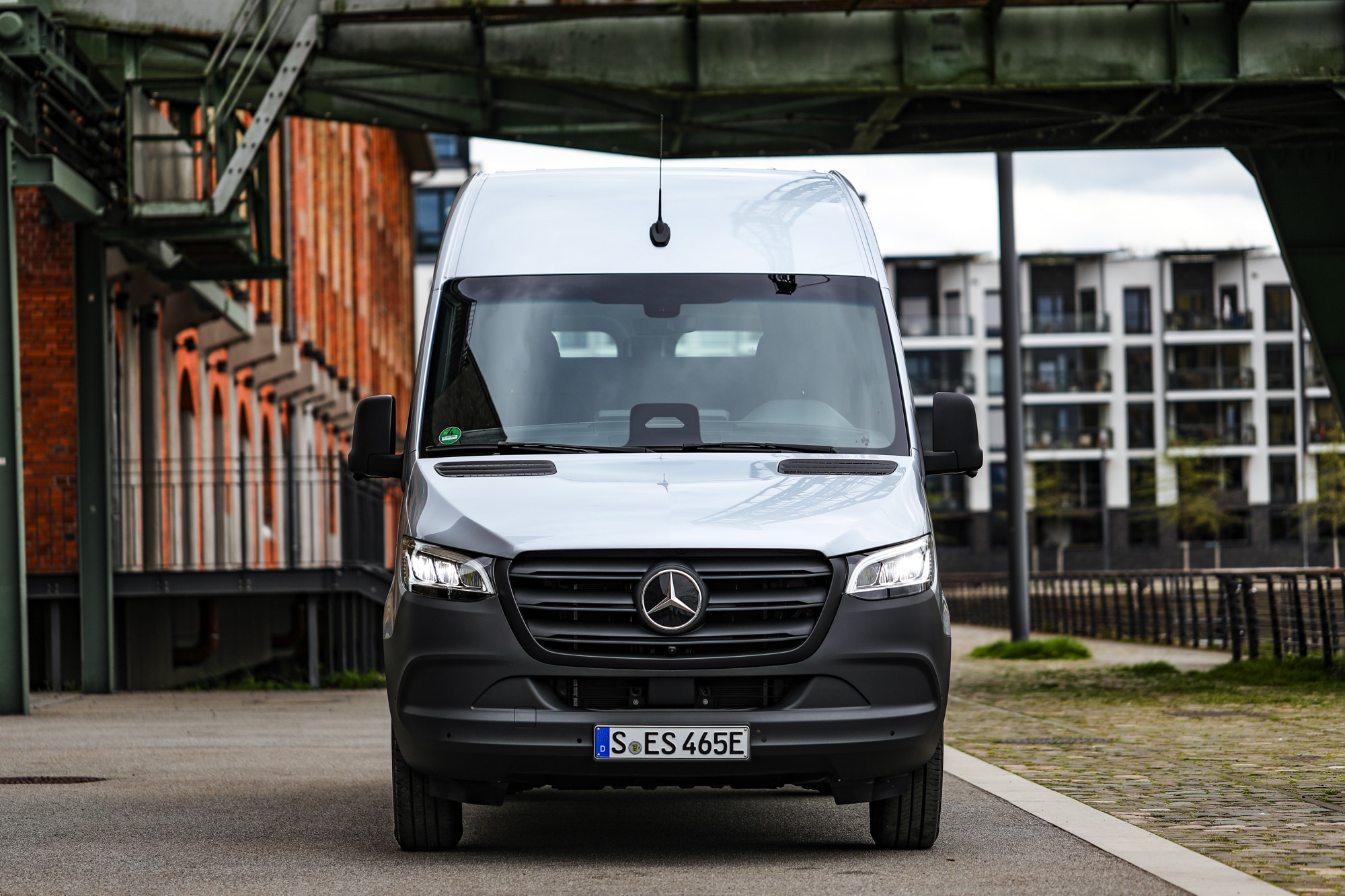 Mercedes eSprinter 2024 : ESSAI de l'utilitaire électrique