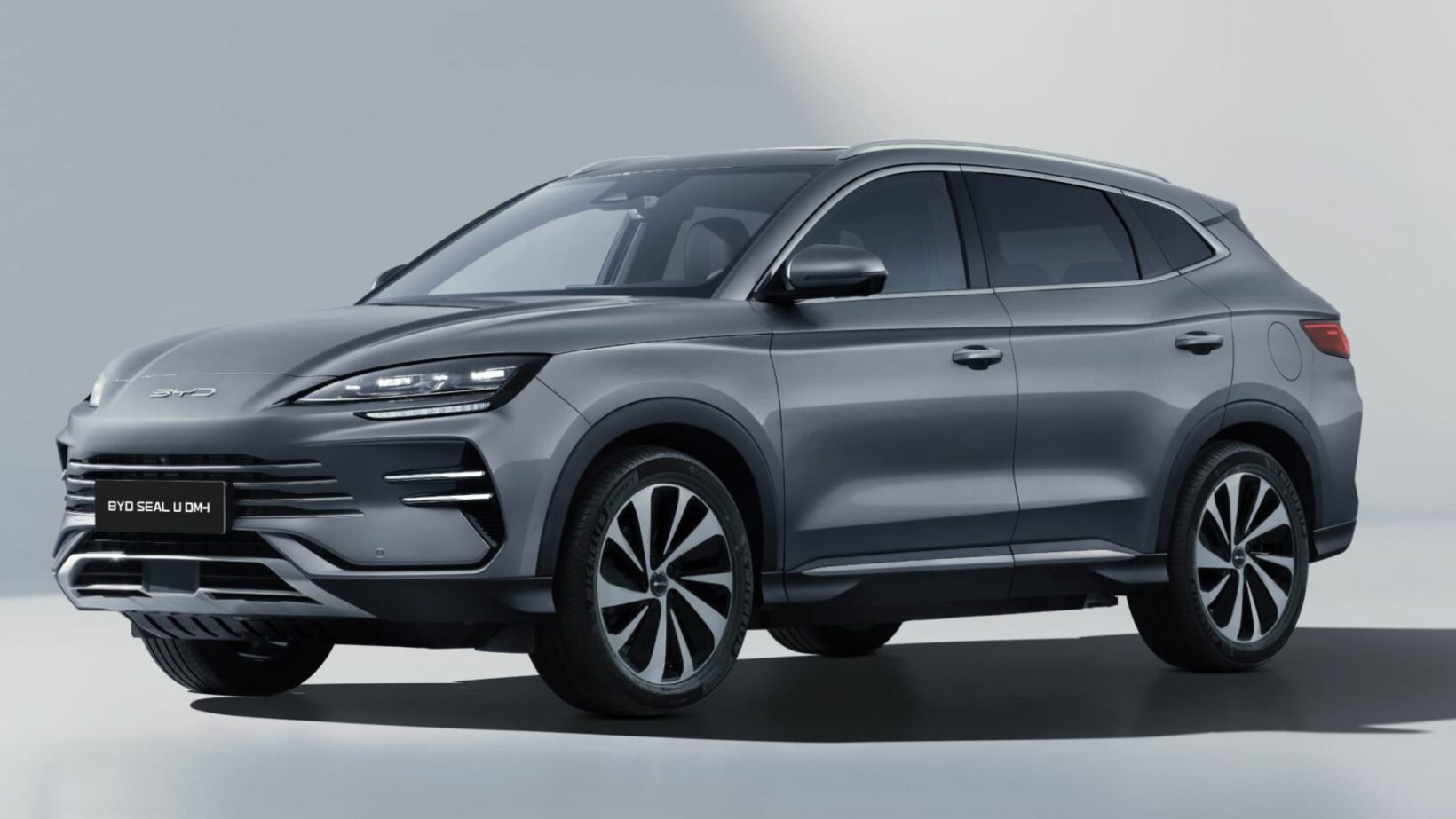 BYD Seal U DM-I : batterie, autonomie, recharge, performances