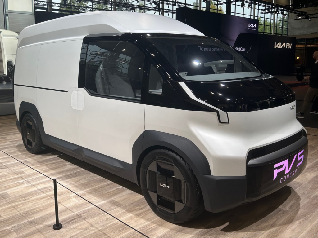 PV5 en 2025, PV7 en 2027 : l’offensive de Kia sur le marché des utilitaires électriques se précise