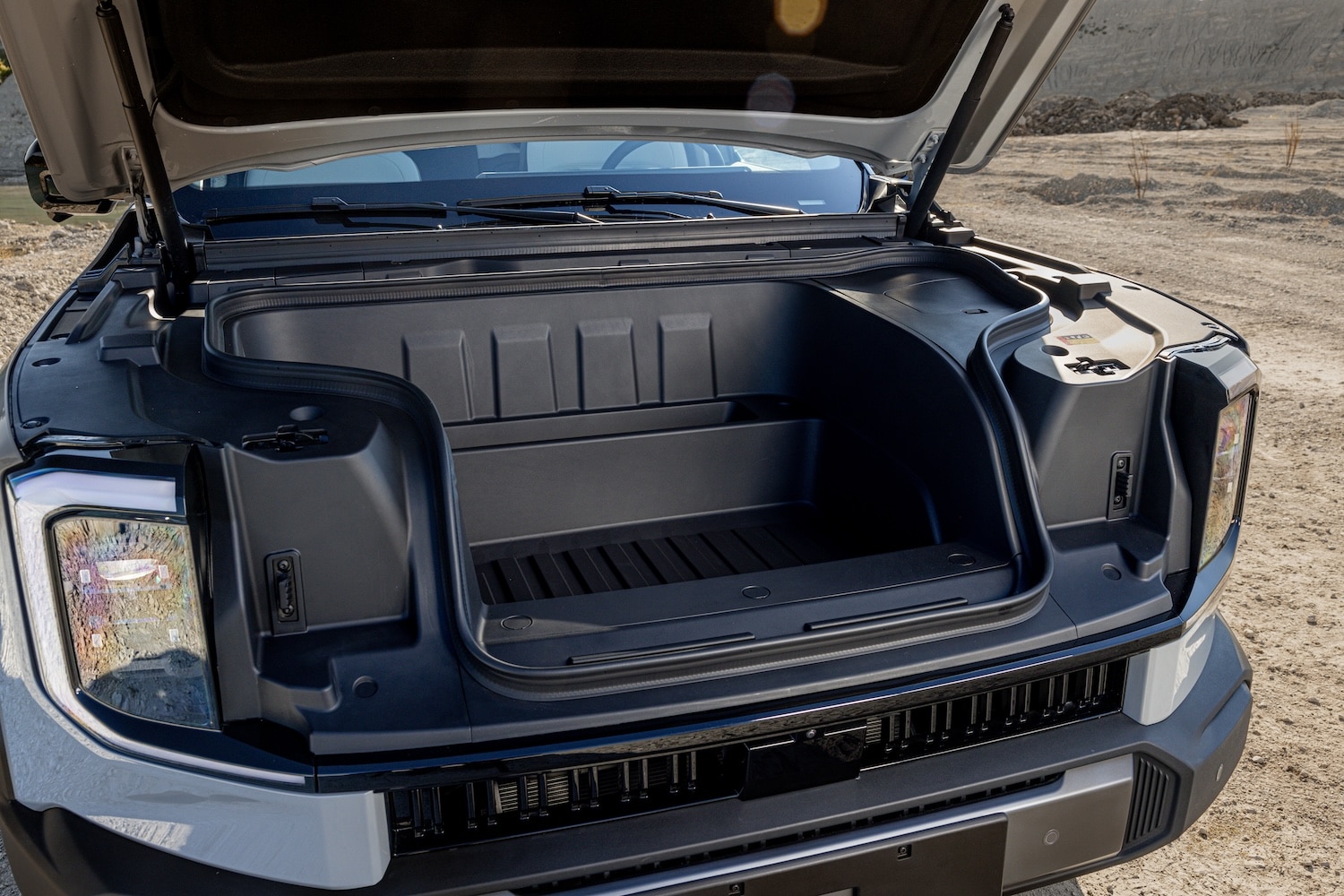 Le chinois Maxus lance son nouveau pick-up électrique en Europe