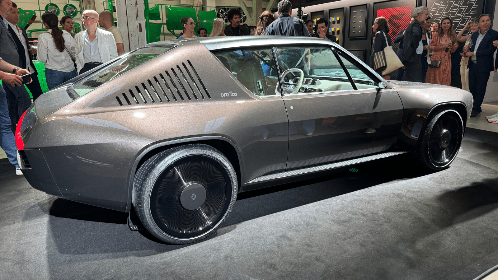 Vidéo - Renault R17 Concept, le coupé réinventé avec un moteur électrique