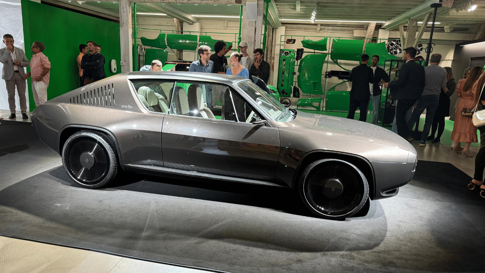 Vidéo - Renault R17 Concept, le coupé réinventé avec un moteur électrique