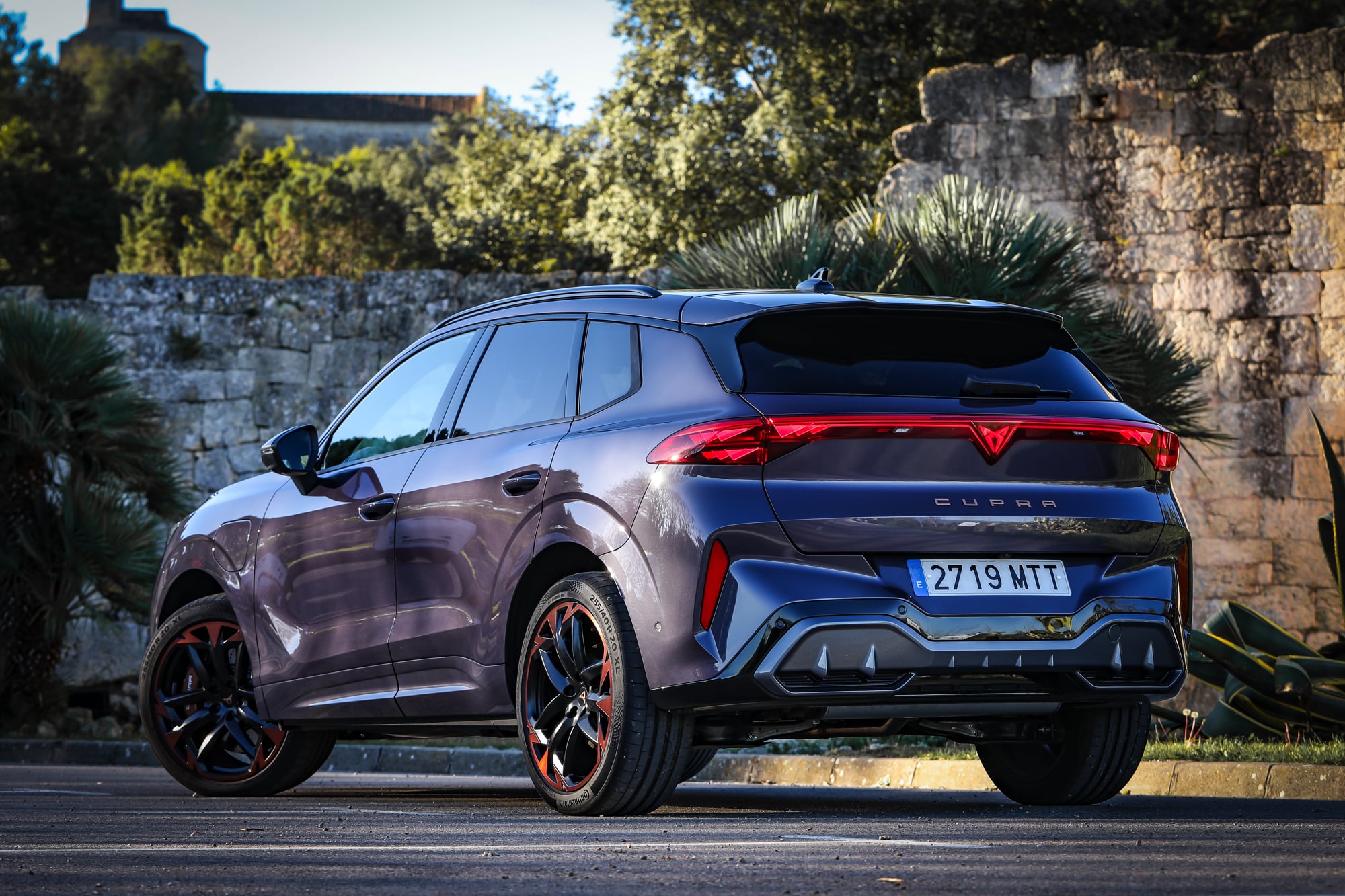 Cupra Terramar VZ (2024) : ESSAI du SUV hybride rechargeable