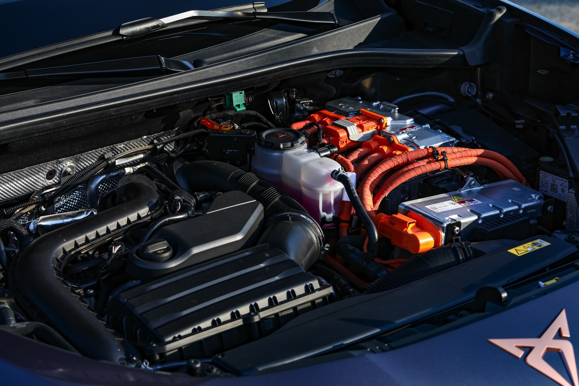 Cupra Terramar VZ (2024) : ESSAI du SUV hybride rechargeable