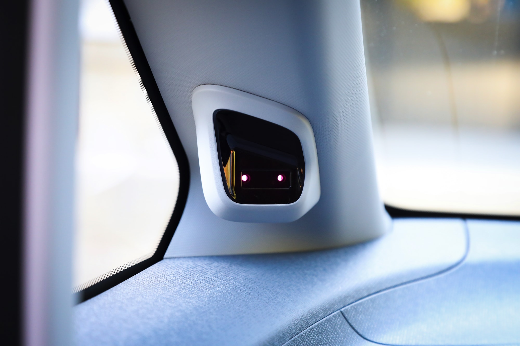 Maxus eDeliver5 : ESSAI du fourgon électrique et accessible