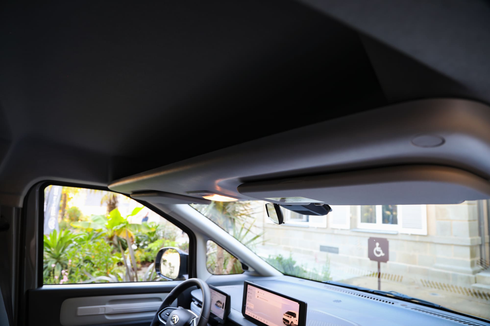 Maxus eDeliver5 : ESSAI du fourgon électrique et accessible