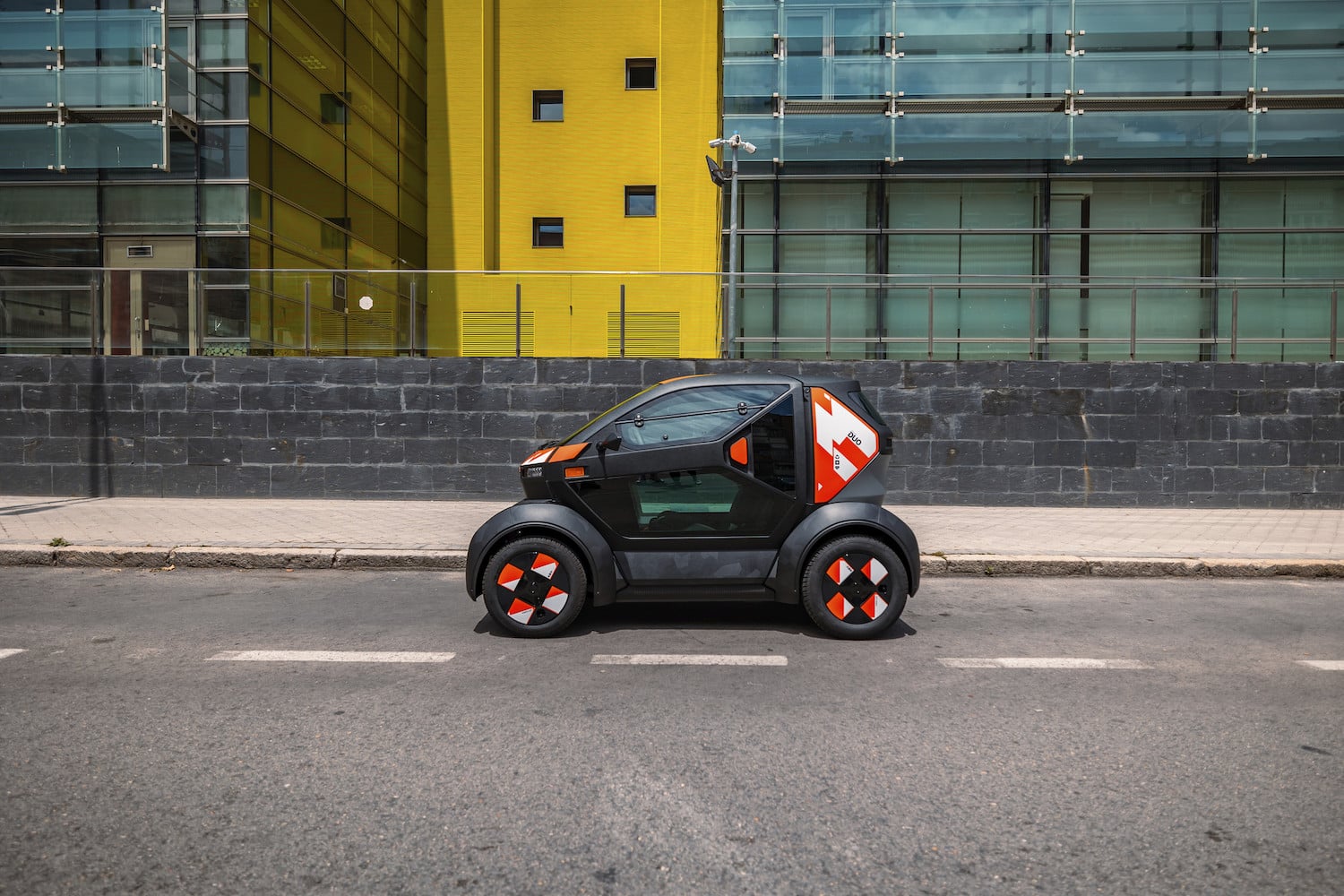 Mondial de l'Auto 2024 - Renault dévoile le Mobilize Duo, le remplaçant ...