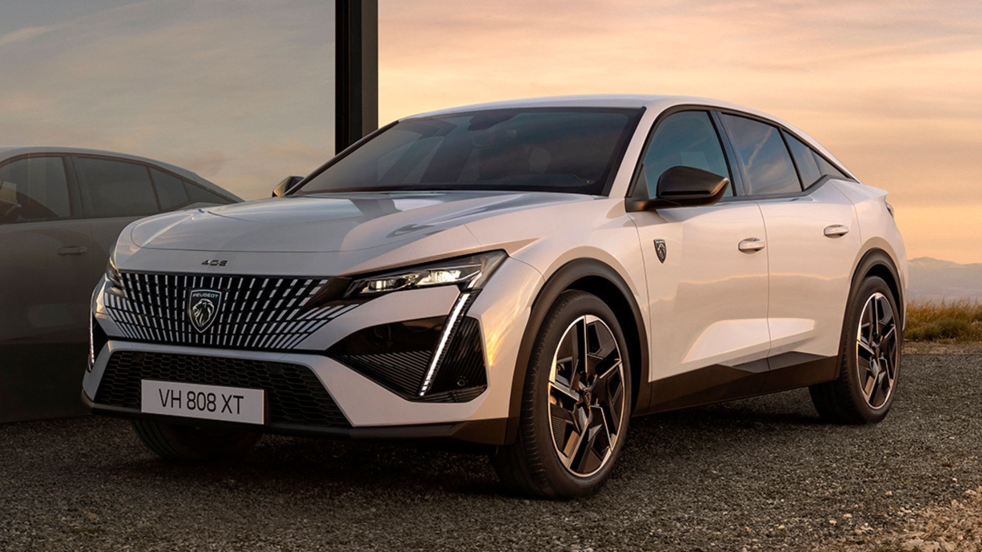 Peugeot e-408 : batterie, autonomie, recharge, performances, prix