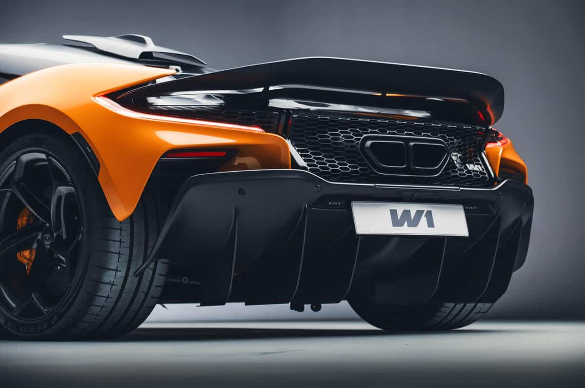 McLaren W1 : une hypercar hybride de 1275 ch qui bat tous les records de la marque