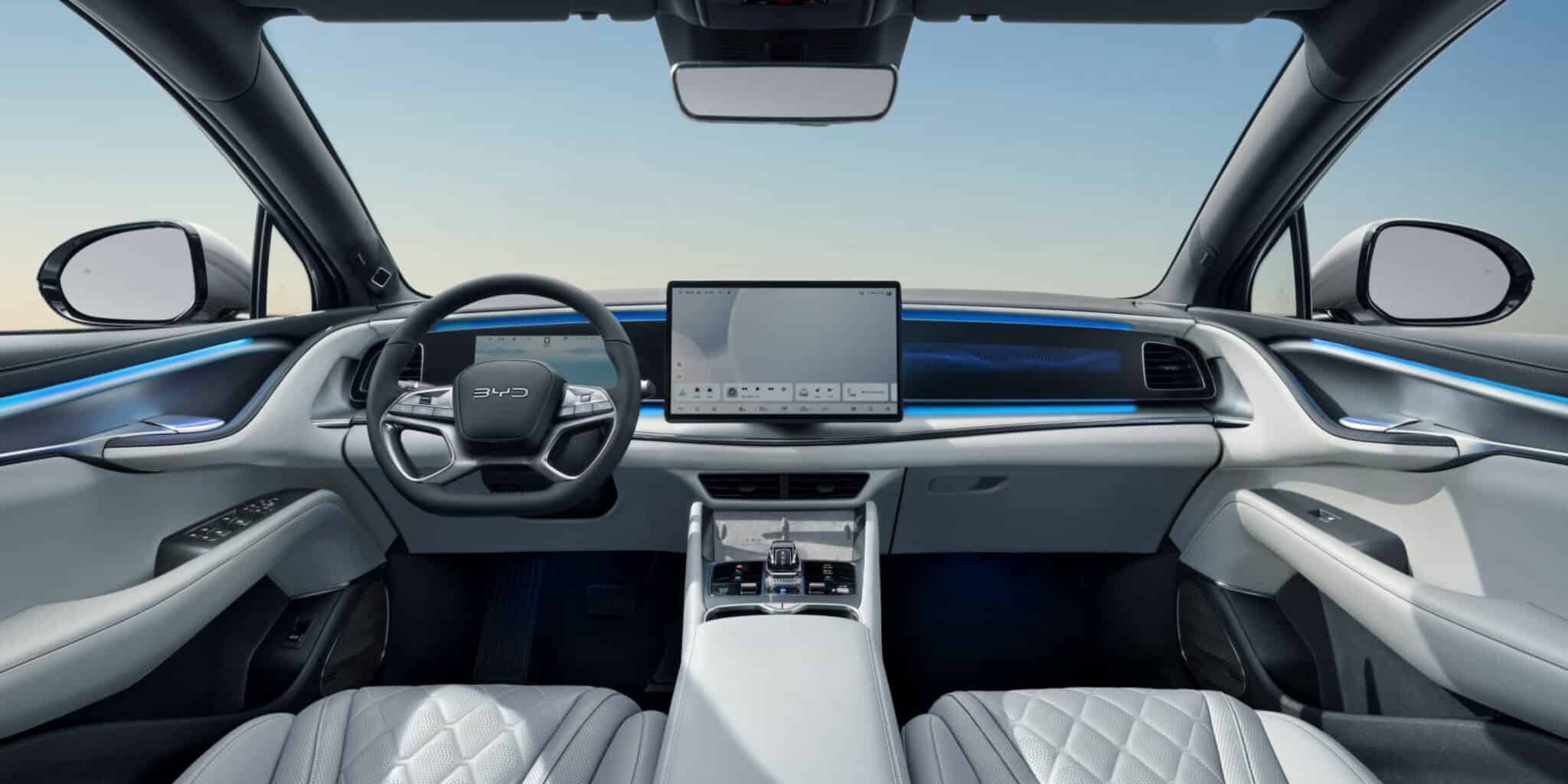 BYD Sealion 7 : batterie, autonomie, recharge, performances, prix