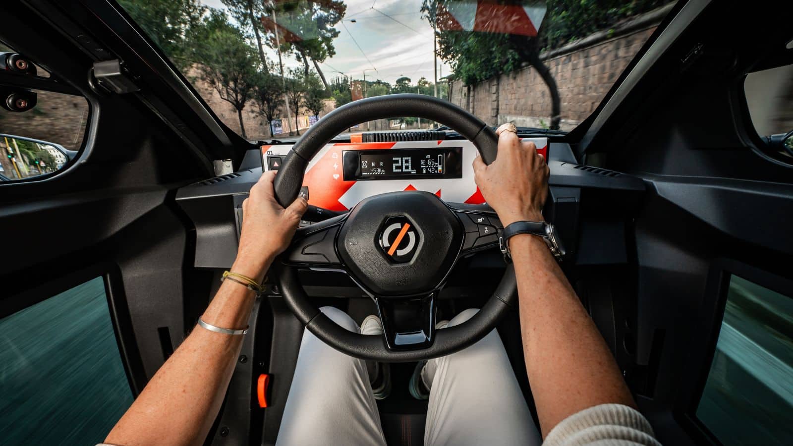 Essai : Mobilize Duo, le Renault Twizy 2.0 ennemi de la Citroën Ami