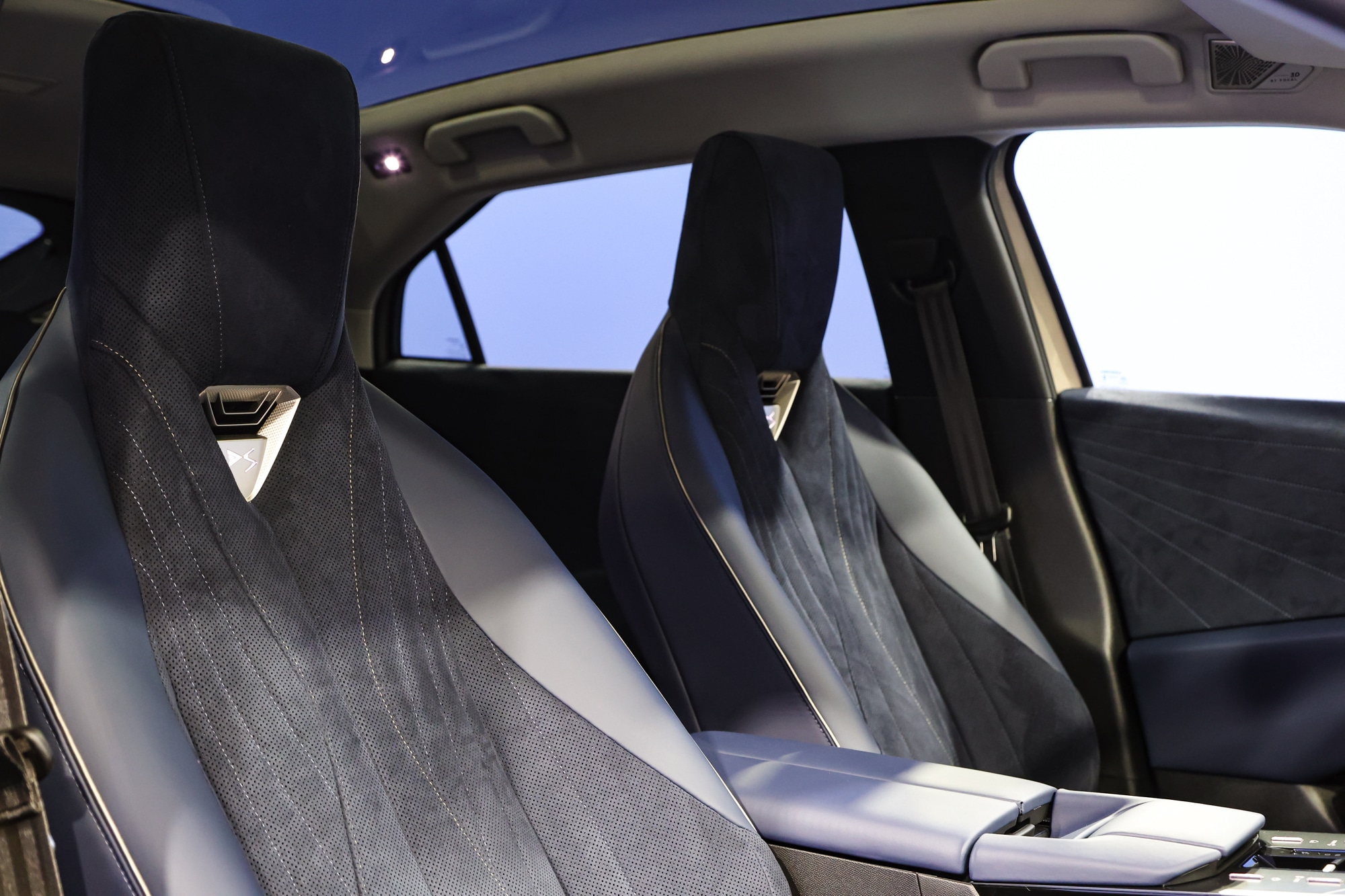 DS N°8 : notre découverte en images du SUV coupé électrique